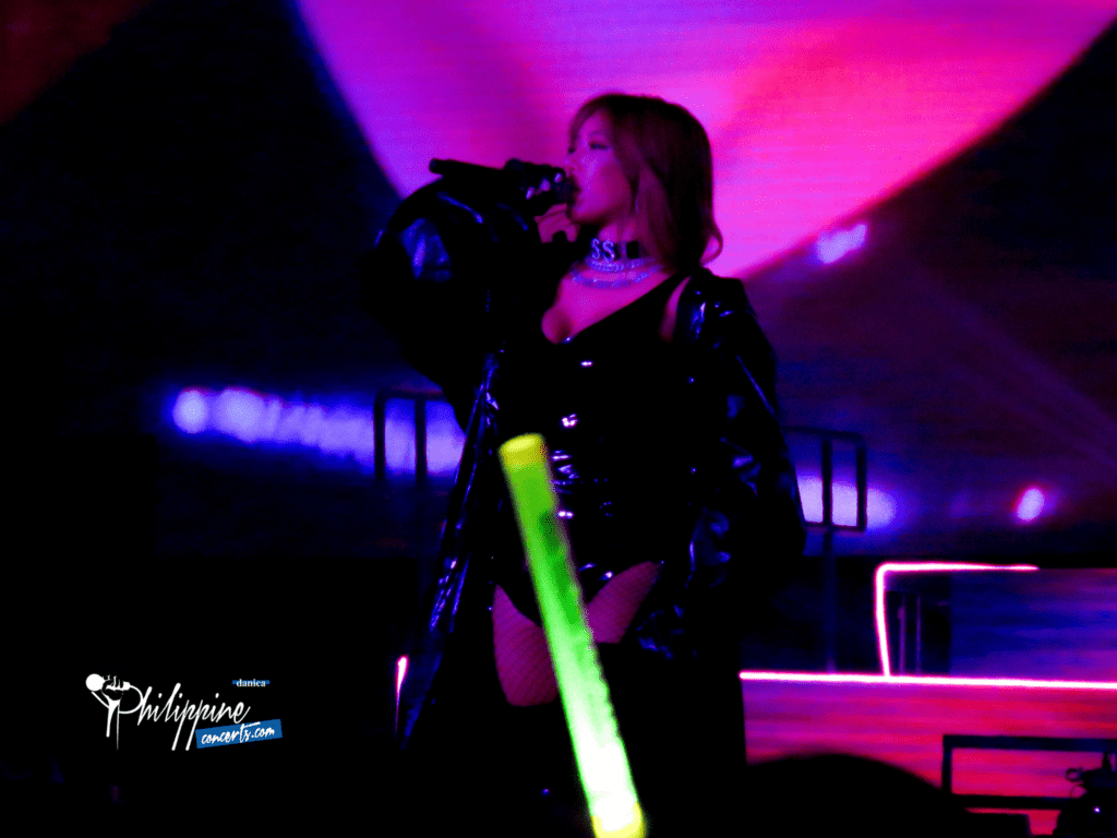 Jessi Touches Hearts in Her First Solo Concert - Philippine Concerts