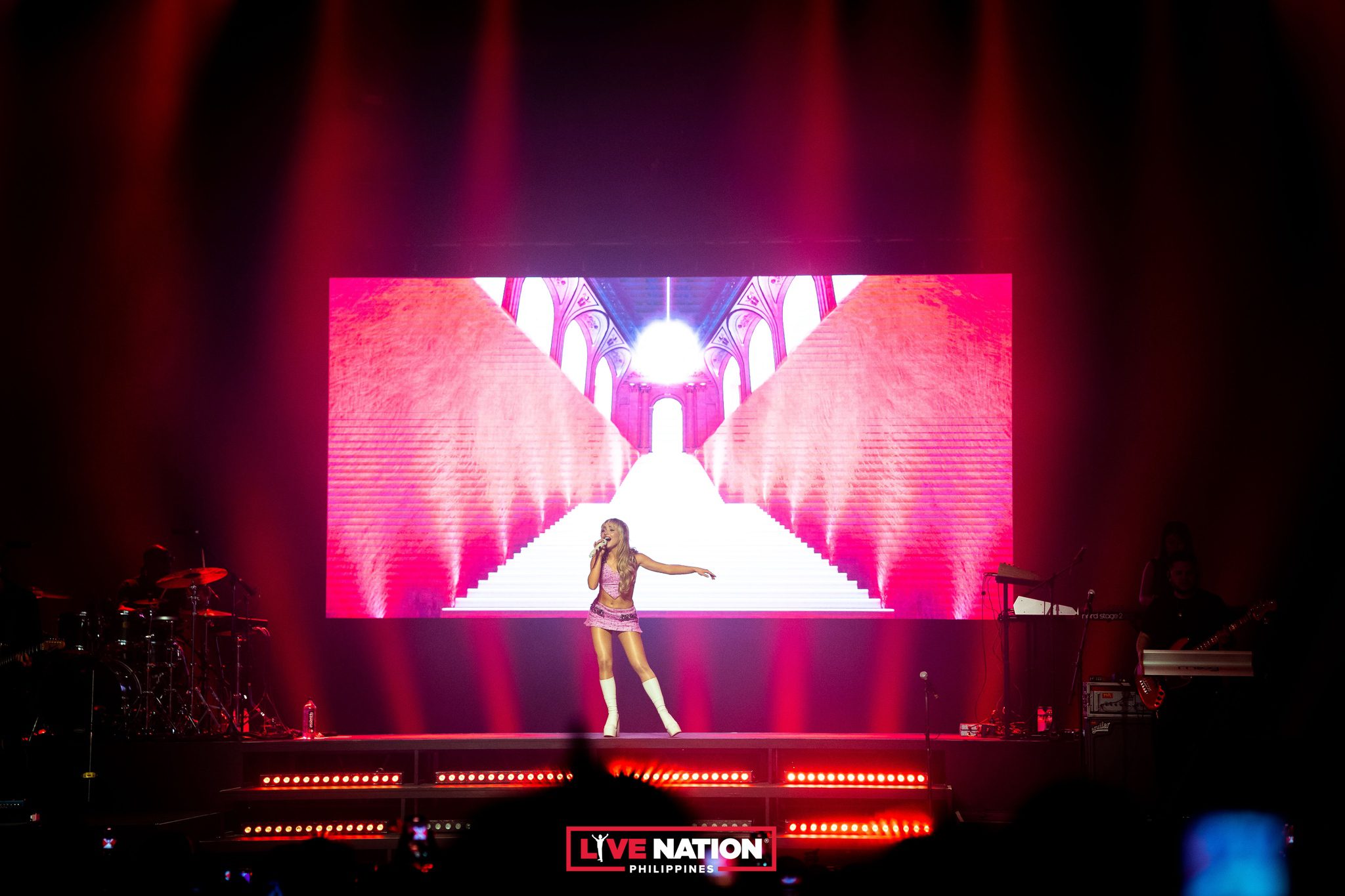 Sabrina Carpenter Calls Manila Her Favorite City - Philippine Concerts