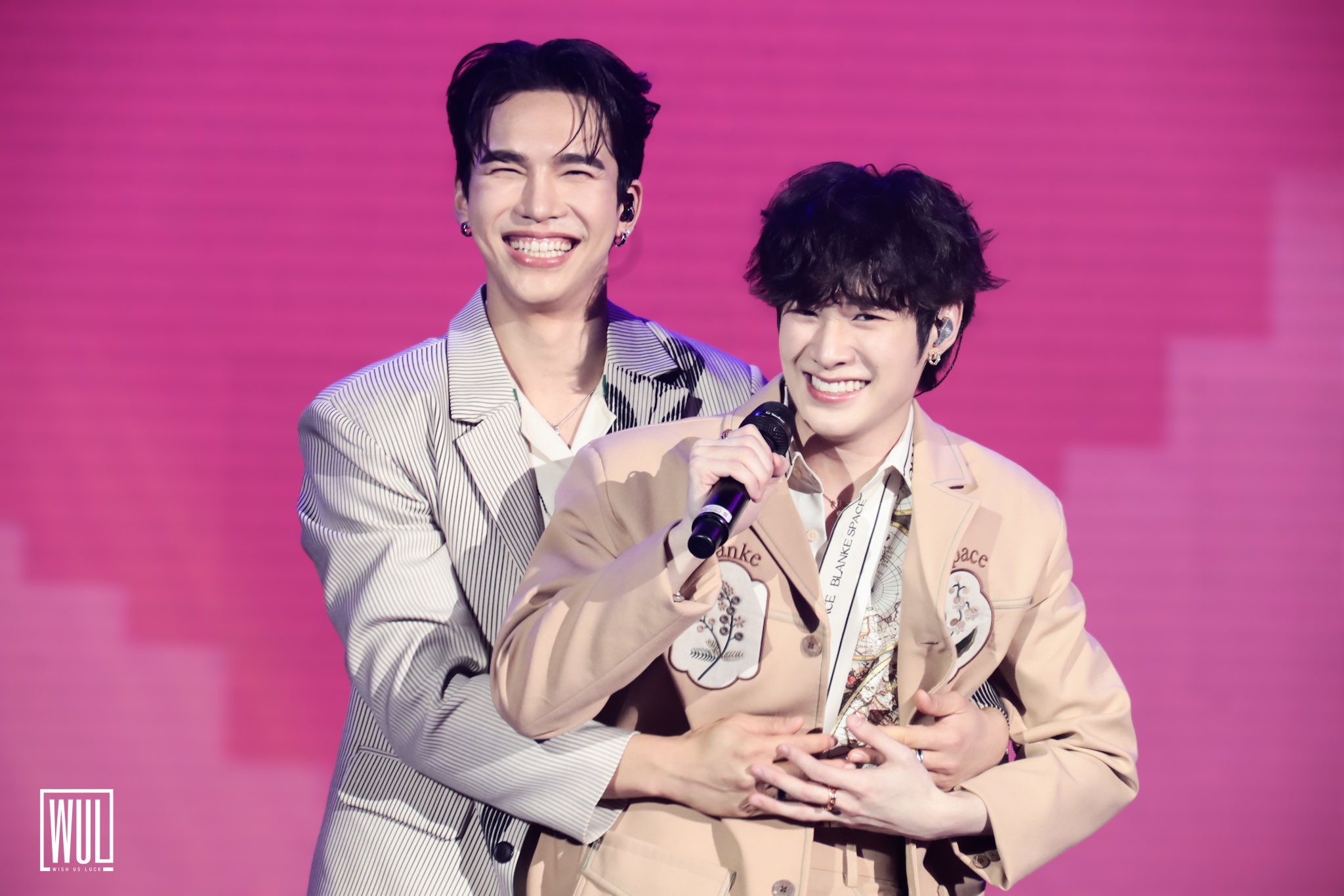 MaxNat Made Hearts Skip A Beat at Naughty Babe 1st Fan Meeting in ...