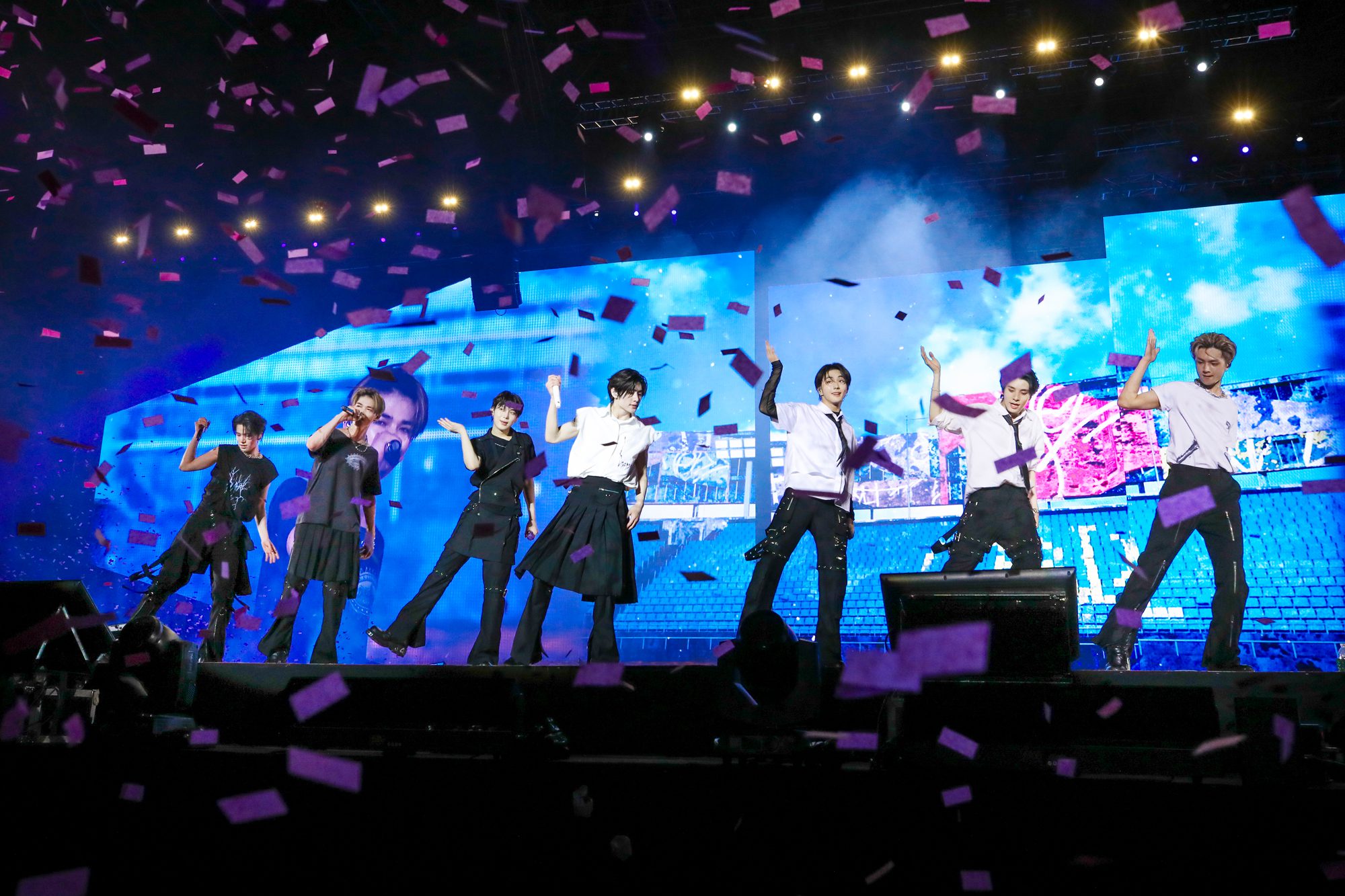 ENHYPEN and ENGENEs Bring "FATE" World Tour to a Dazzling Finale in New ...