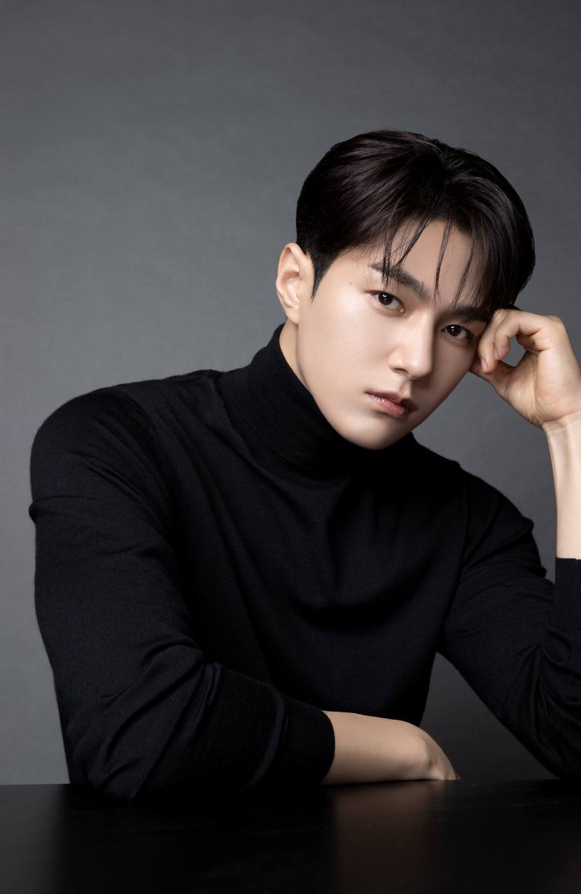 Infinite's Kim Myung Soo Signs with Universal Records and GLXY ...